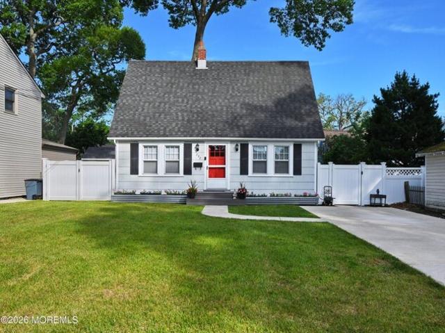 Pearce Ave, Point Pleasant, Home For Sale