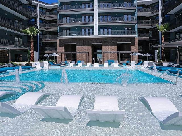 Pearl Washington 3 Bedroom Apartment for Rent at 5454 Washington Ave, Houston, TX 77007 Washington Ave Memorial Park