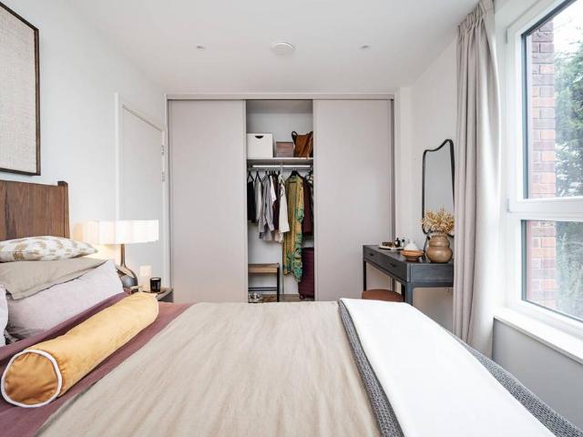 Pearl Yard, Bermondsey, London, SE16 1 bed flat to rent £3,581 pcm £826 pw