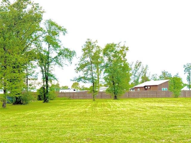 Pearl Ct, Onalaska, TX 77360