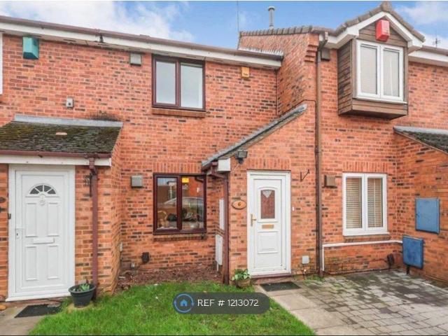 Pearl Gardens, Slough SL1, 2 bed terraced house to rent, £1,450 pcm | PrimeLocation