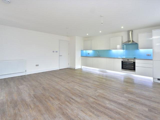 Pearl House, 60 Millennium Place, Bethnal Green, London E2, 1 bed flat to rent, £2,197 pcm | PrimeLocation