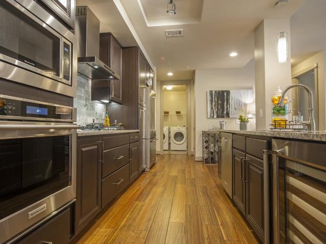 Pearl Residences 2 Bedroom Apartment for Rent at 10401 Town And Country Way, Houston, TX 77024 Memorial