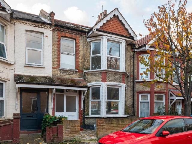 Pearl Road, Walthamstow E17, Room to rent, £1,100 pcm | PrimeLocation