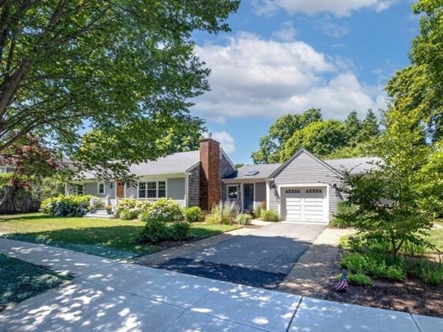 Pearl St, Mattapoisett, Home For Sale