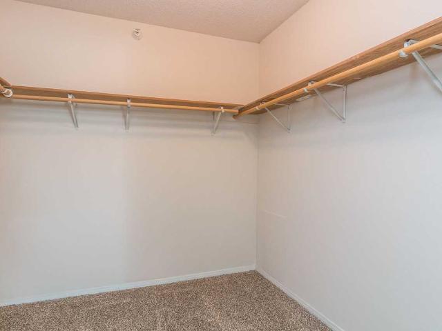 PEARLWOOD ESTATES 1 Bedroom Apartment for Rent at 1860 52nd St E, Inver Grove Heights, MN 55077 Schmidt Lake