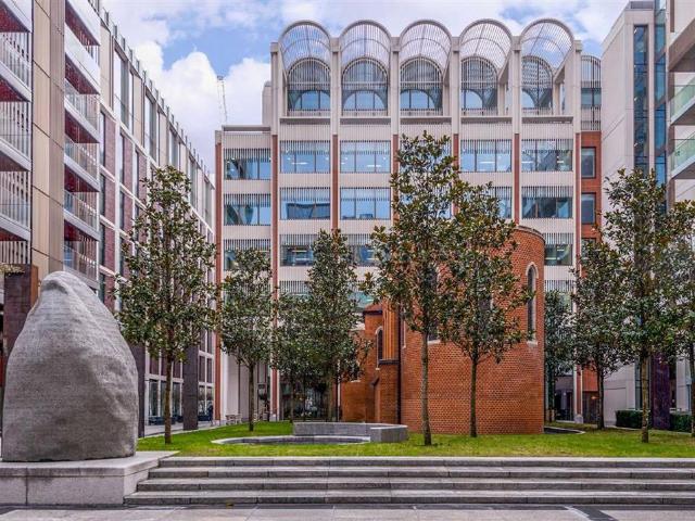 Pearson Square, London W1T 2 bed flat to rent £7,800 pcm £1,800 pw