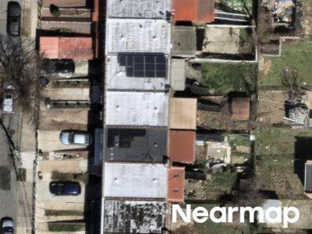Pearsall Ave