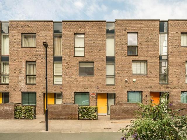 Peartree Way, Greenwich 4 bed terraced house to rent £4,200 pcm £969 pw