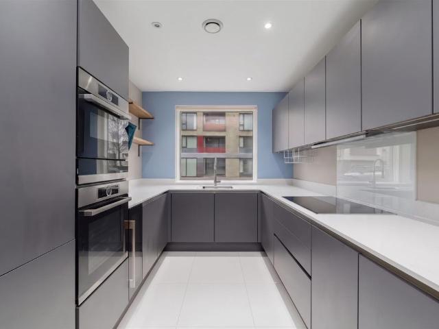 Peartree Way, London SE10, 4 bed terraced house to rent, £4,000 pcm | PrimeLocation
