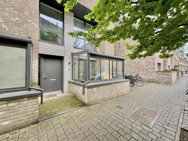 Peartree Way, London 4 bed apartment to rent £3,250 pcm £750 pw
