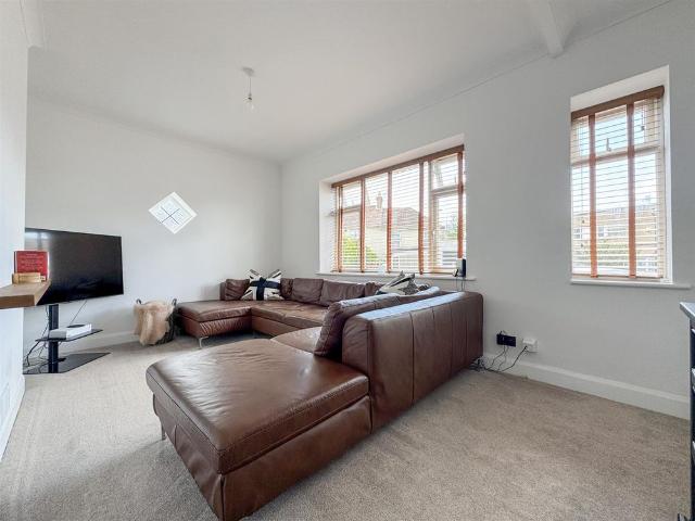Peartree Lane, Bexhill On Sea, TN39 4PQ