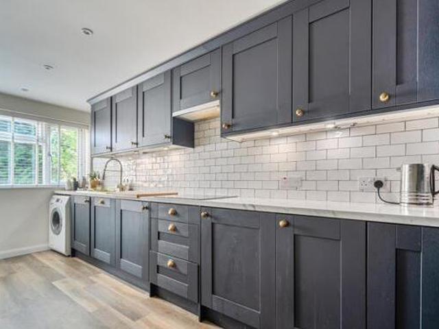 Peascroft, Long Crendon, 3 Bedroom Terraced