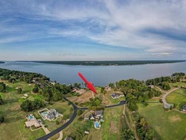 Pebble Beach Dr, Eufaula, AL 36027