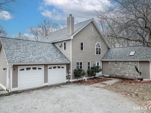 Pebble Ln, New Milford, Home For Sale