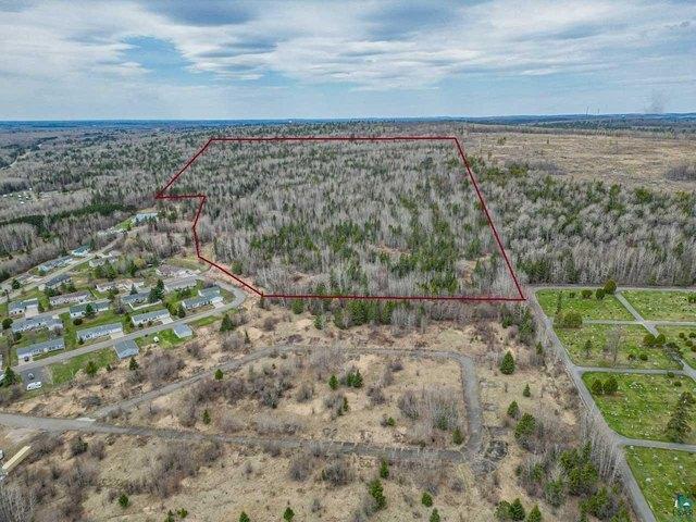 Pebble Pl, Gilbert, MN 55741