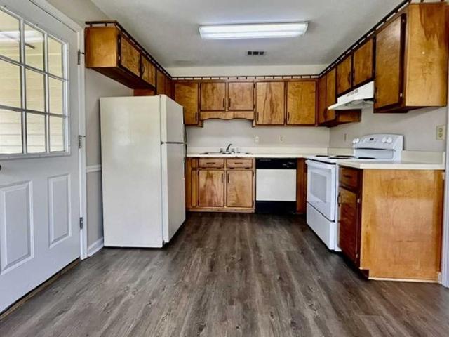 Pebblecreek Dr #6 & 8 2 Bedroom Apartment for Rent at 6 Pebblecreek Dr Nw, Rome, GA 30165