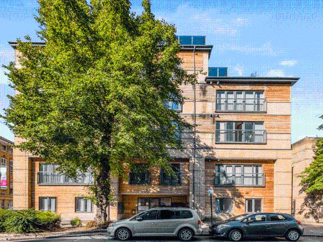 Pechiney House, The Grove, Slough SL1, 1 bed flat to rent, £1,200 pcm | PrimeLocation
