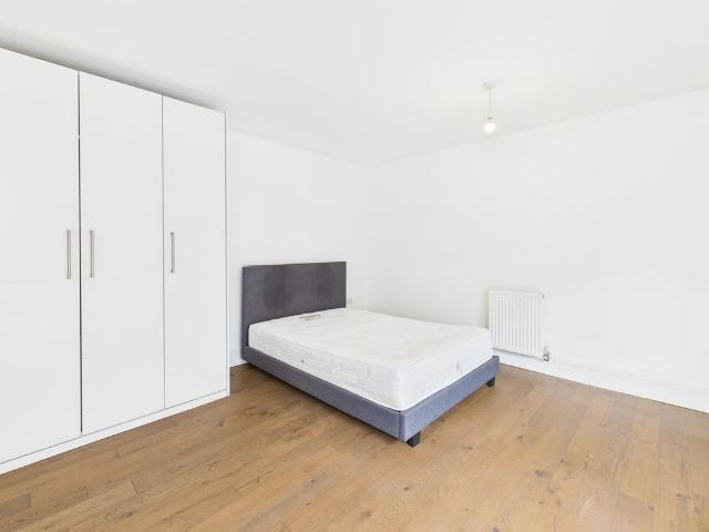 Pechiney House, London SL1, Studio to rent, £1,000 pcm | PrimeLocation