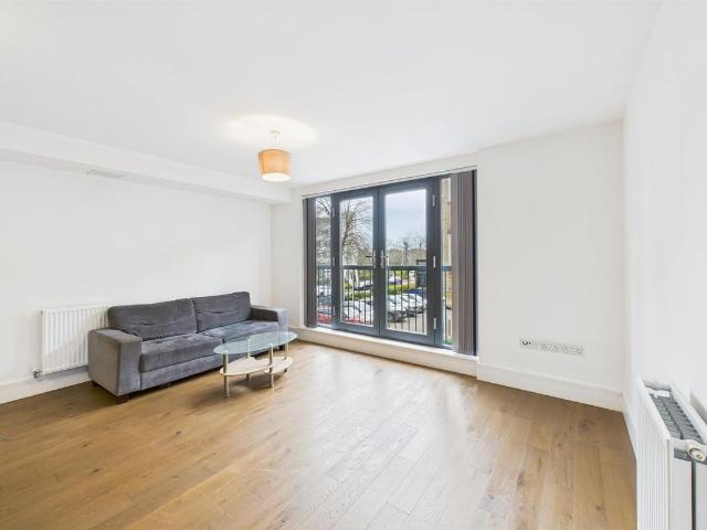 Pechiney House, London SL1, Studio to rent, £1,000 pcm | PrimeLocation