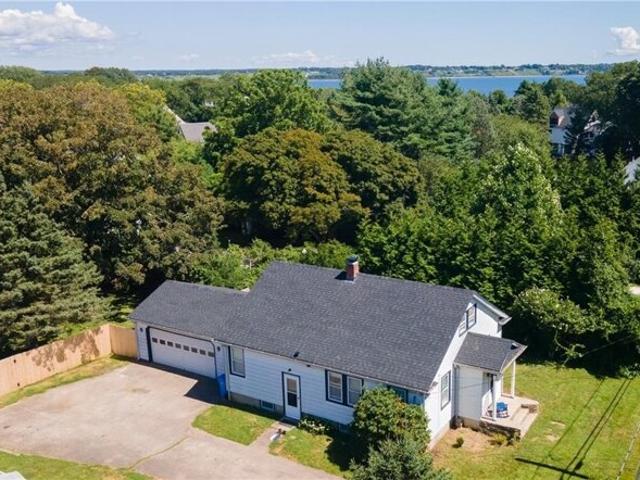 Peckham Ave, Middletown, Home For Sale
