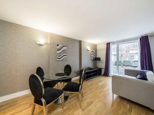 Peckham Grove, SE15, London