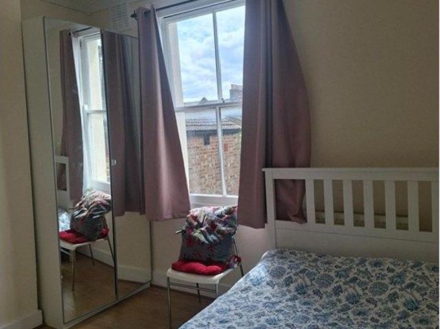 Peckham, London SE15, Room to rent, £900 pcm | PrimeLocation