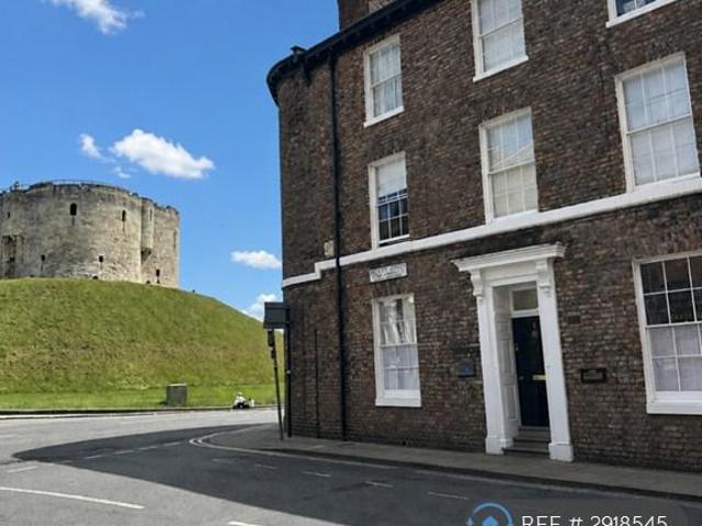 Peckitt St, York, YO1 1 bed flat to rent £1,275 pcm £294 pw