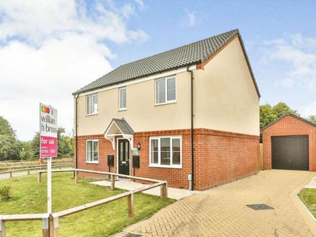 Pedlars Meadow, Norwich Road, 4 Bedroom Detached
