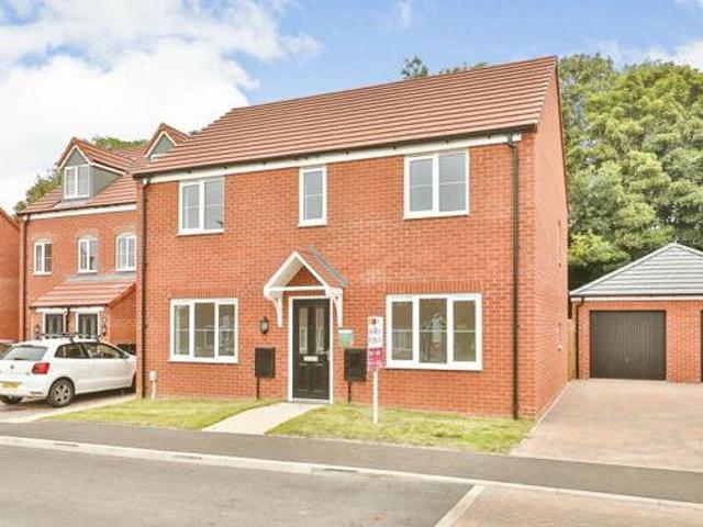 Pedlars Meadow, Norwich Road, 4 Bedroom Detached