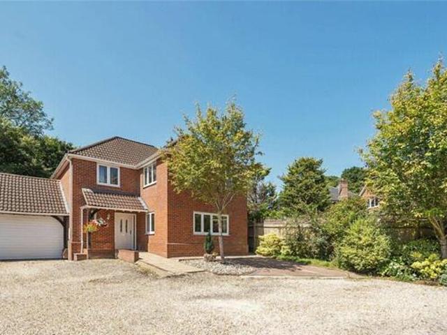 Peel Close, Romsey, 4 Bedroom Detached