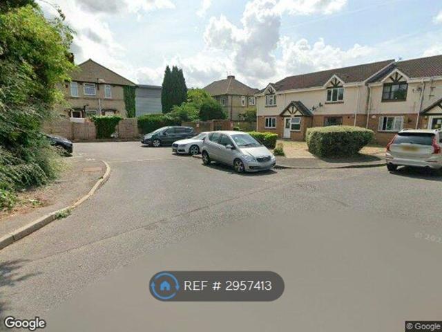 Peel Court, Slough SL1, 2 bed flat to rent, £1,350 pcm | PrimeLocation