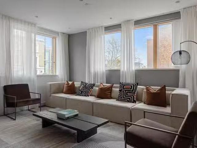 Peel Place