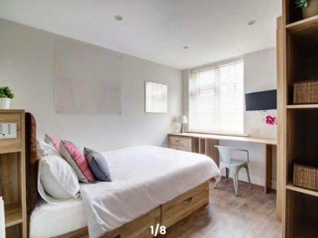 Peel Street 5 bed house share to rent £2,925 pcm £675 pw