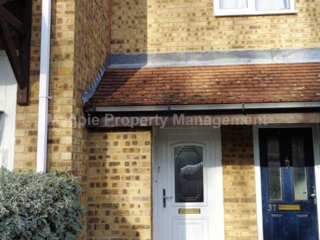 Peer Road, Eaton Socon, St Neots PE19, 2 bed maisonette to rent, £1,050 pcm | PrimeLocation