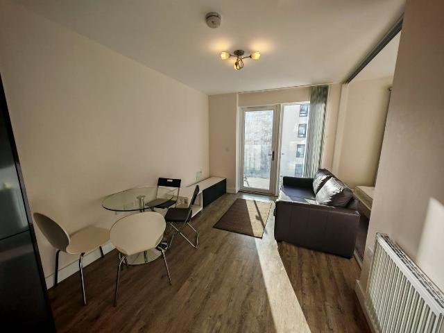 Pegasus Way, Peninsula Quay Pegasus Way ME7, 1 bed flat to rent, £1,200 pcm | PrimeLocation