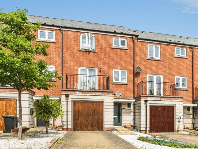 Pegg's Way, Basingstoke, Basingstoke RG24, 4 bed terraced house to rent, £2,100 pcm | PrimeLocation