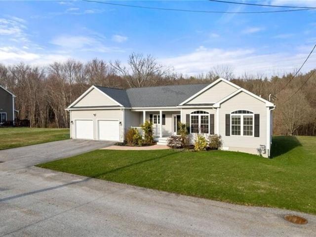 Peggy Dr, Cumberland, Home For Sale