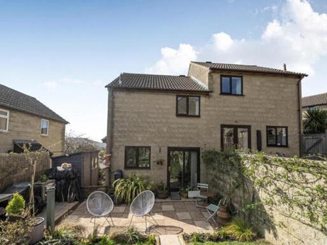 Peghouse Close, Stroud, 2 Bedroom Semi detached