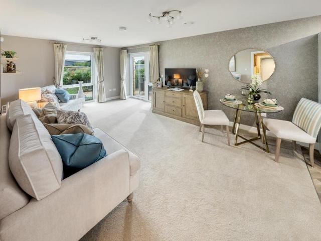 Peglars Way, Wichelstowe, Swindon SN1 1 bed retirement property to rent £2,185 pcm £504 pw