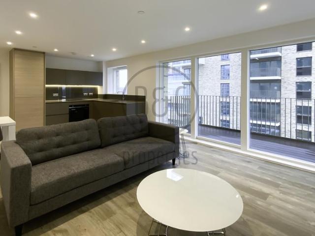 Pegler Square, Kidbrooke, London, SE3 1 bed apartment to rent £1,900 pcm £438 pw