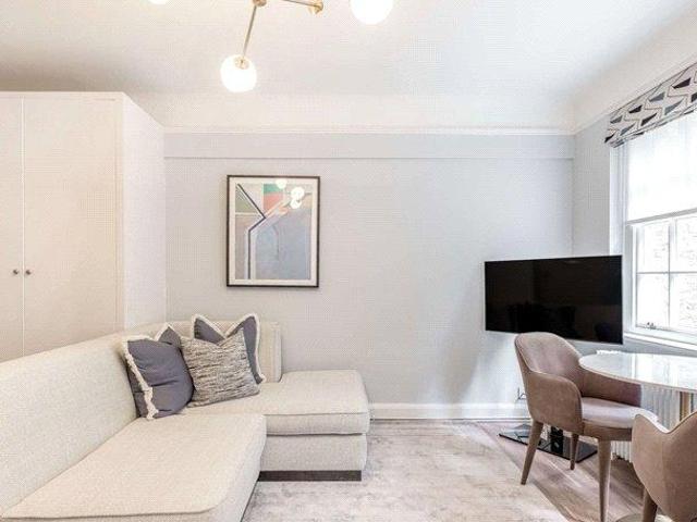 Pelham Court, 145 Fulham Road, South. Apartment to rent £2,383 pcm £550 pw