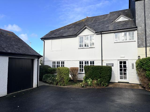 Pelham Court, Falmouth TR11, 2 bed flat to rent, £1,500 pcm | PrimeLocation
