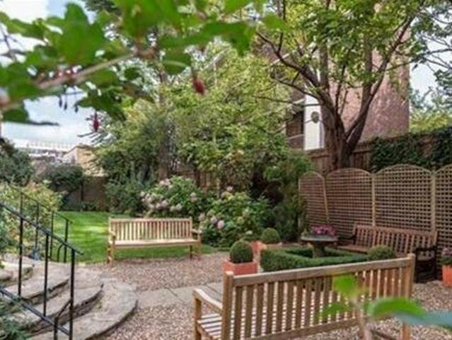 Pelham Court, Fulham Road, 2 Bedroom Flat