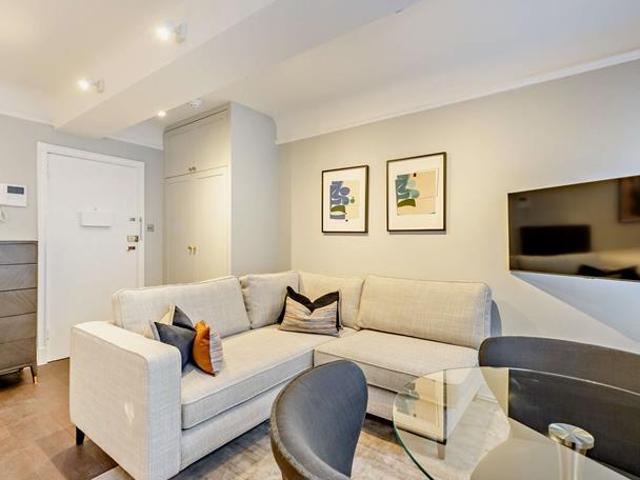 Pelham Court, Fulham Road, Chelsea, SW3 Studio to rent £2,383 pcm £550 pw