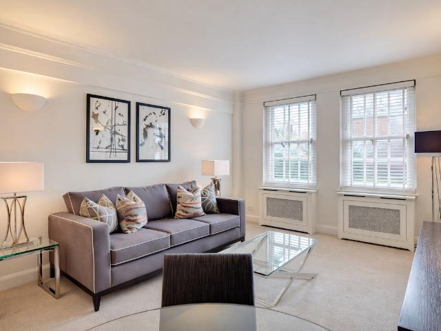 Pelham Court, Fulham Road, London SW3, 1 bed flat to rent, £3,250 pcm | PrimeLocation