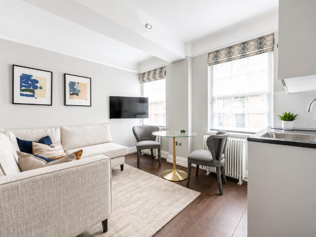 Pelham Court, Fulham Road, London SW3, Studio to rent, £2,383 pcm | PrimeLocation
