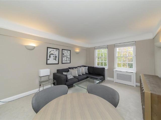 Pelham Court, South Kensington SW3 2 bed apartment to rent £4,095 pcm £945 pw