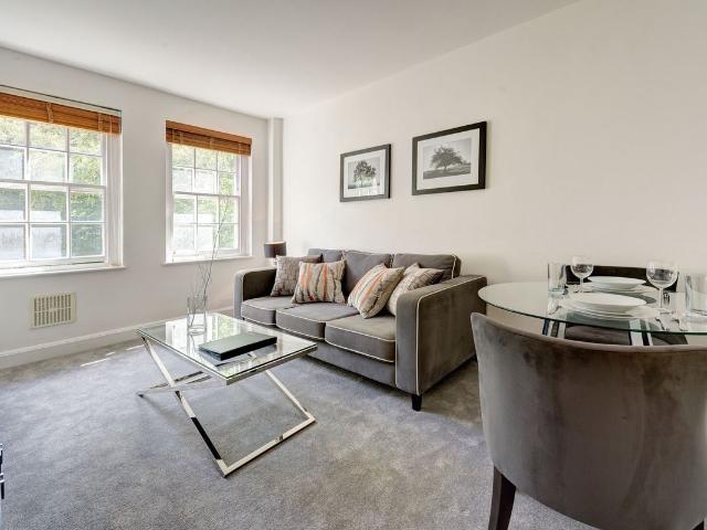 Pelham Court, South Kensington SW3, Studio to rent, £3,293 pcm | PrimeLocation