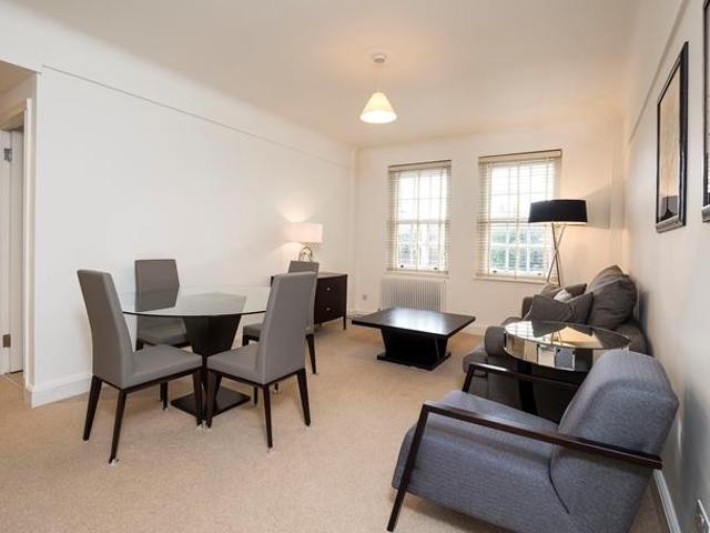 Pelham Court SW3 2 bed flat to rent £4,117 pcm £950 pw